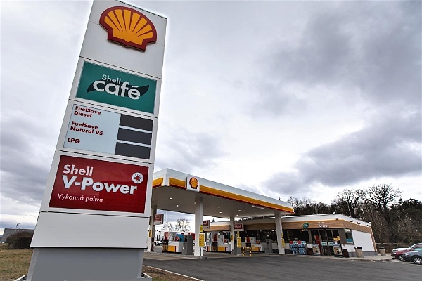 Shell znovu otevřel čerpací stanici v Dobříši. Prošla rozsáhlou ...