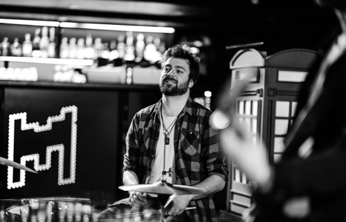 B-Side Band oslavil poslední adventní neděli singlem Sníh. Přizval na ...